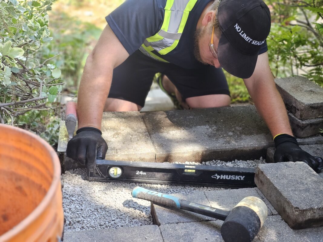 Interlock Sealing & Repair - Driveway Sealing Richmond Hill